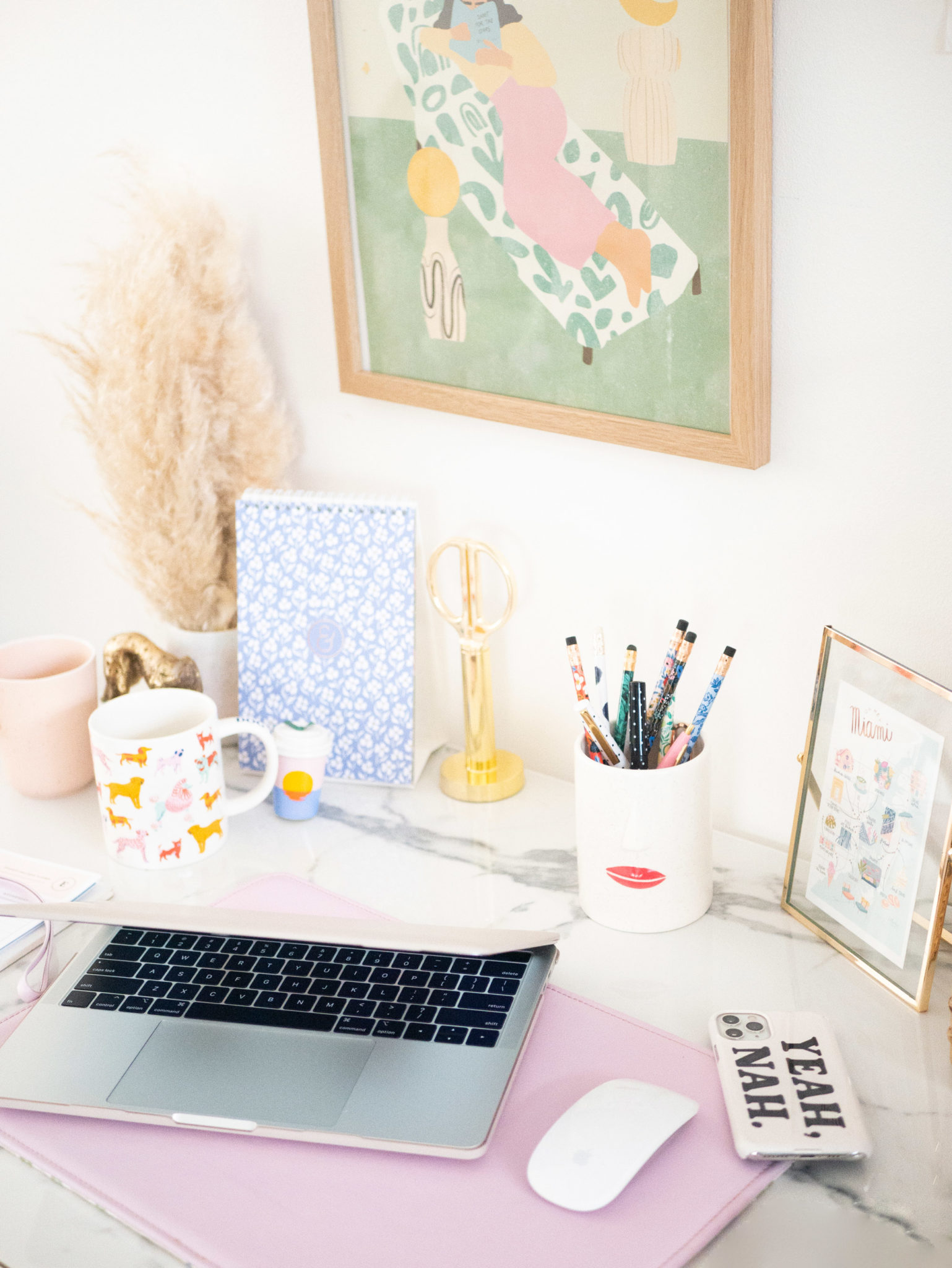 Ultimate Props List for Creatives - hopefuloutsiders.com