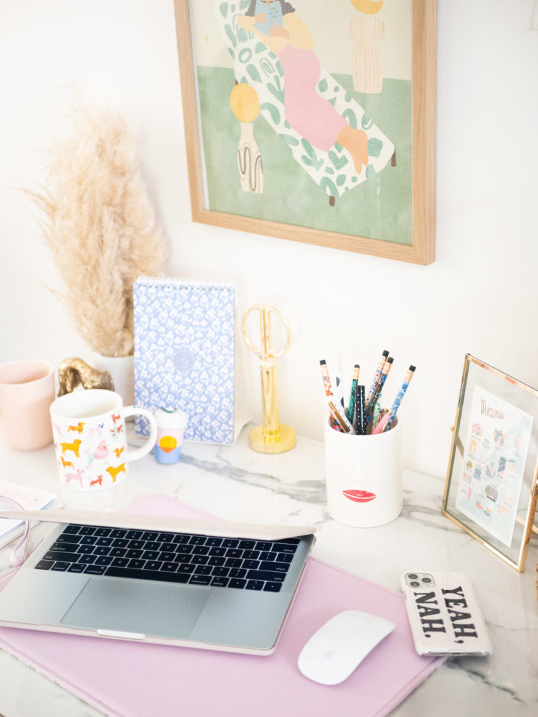 Ultimate Props List for Creatives - hopefuloutsiders.com