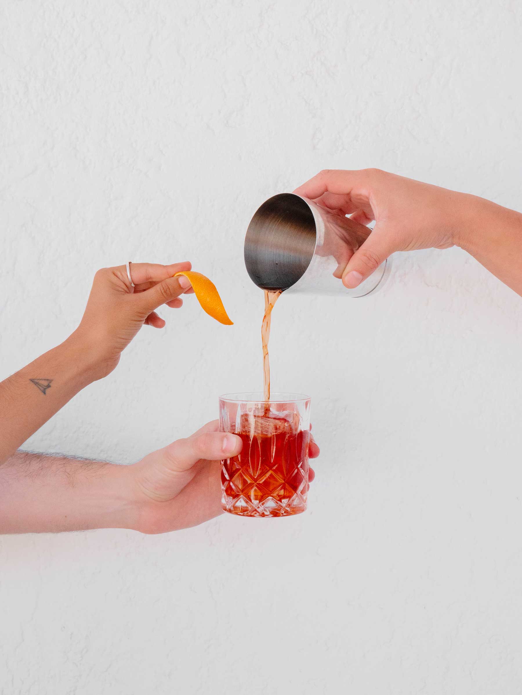 Cocktail Photography & Styling tips - hopefuloutsiders.com